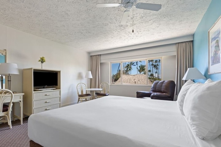 Maui Getaway | Pool Access | Near Maui Tropical Plantation - 4.7 Mi | Parking - Kahului, HI