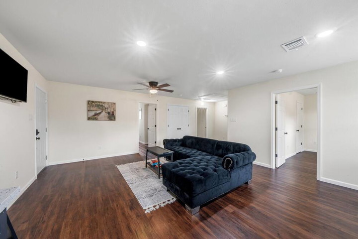 Cozy 2bd/2ba Condo W/ Home Office Near Nrg And Med Center - Missouri City, TX