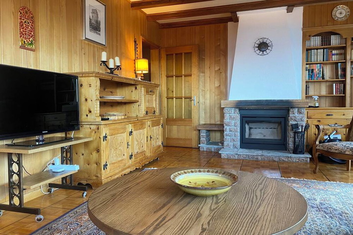 The Chalet Is 200m From The Barboleuse Gondolas In Gryon In A Quiet Area Surrounded By Nature. Ameni - Les Diablerets