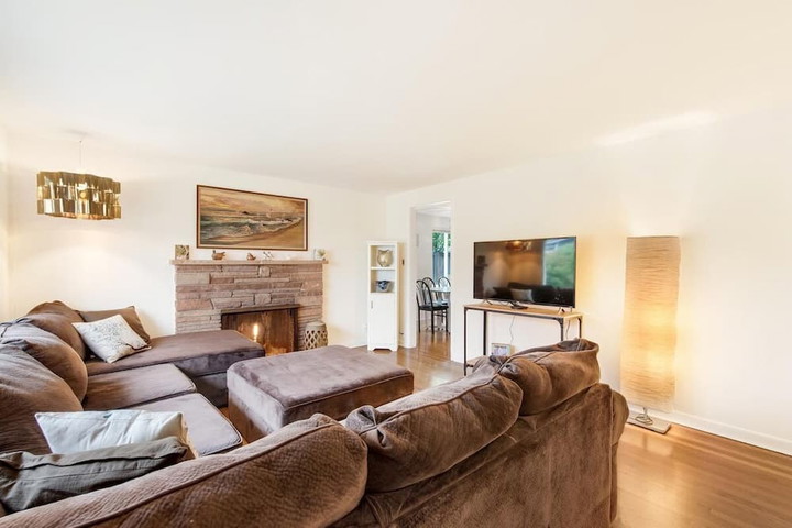 Ballard Birdhouse With Garage, Ac, And Gym - Seattle, WA