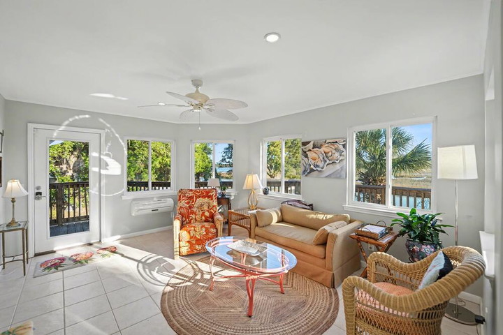 High Tides & Positive Vibes With Pool & Dock Over Marsh! - Beaufort, SC