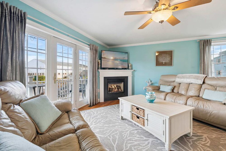 Rooftop Tide | Ocean Views | Gas Fireplace - Salisbury, MA