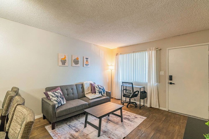 Comfy, Clean, Quiet, & Affordable! Heart Of Tempe! - Arizona
