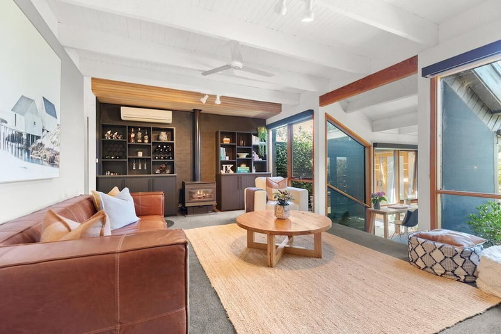 Hygge Loft - Discover The Ultimate Cozy Retreat: Mt Eliza Accommodation - Frankston