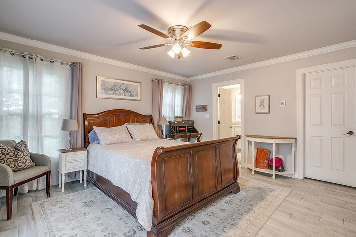 4-bedroom Cottage Home Next To Tcu. - Fort Worth, TX