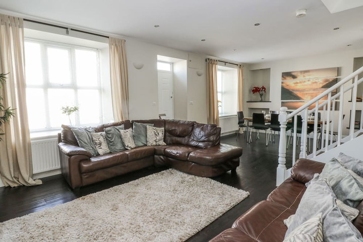Station Hall, Pet Friendly, Country Holiday Cottage In Cilgerran - Carmarthenshire