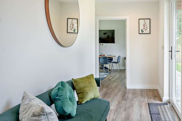 2 Bed In Swansea (Oc-91728) - Wales