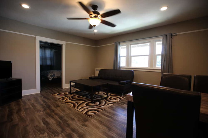 3 Br Disneyland Home  Sleeps 6-8 - Cypress, CA