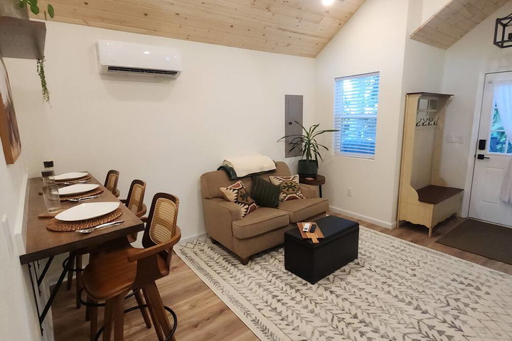 Escape To In The Cedars: A Peaceful Retreat Near Town With Deck & Bbq - Wenatchee, WA