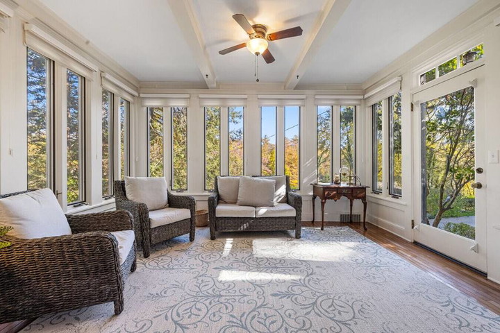 Private 4-acre Retreat | Sunroom | Near Waterfalls - Clayton, GA