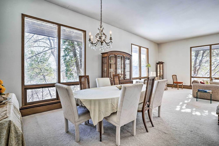 15 Mi To Downtown Minneapolis: Retreat On 5 Acres - Eden Prairie, MN