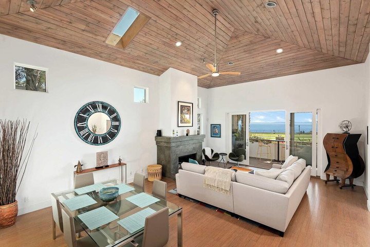 Ocean View Home Across Shoreline Park Sleeps 6 - Santa Barbara, CA