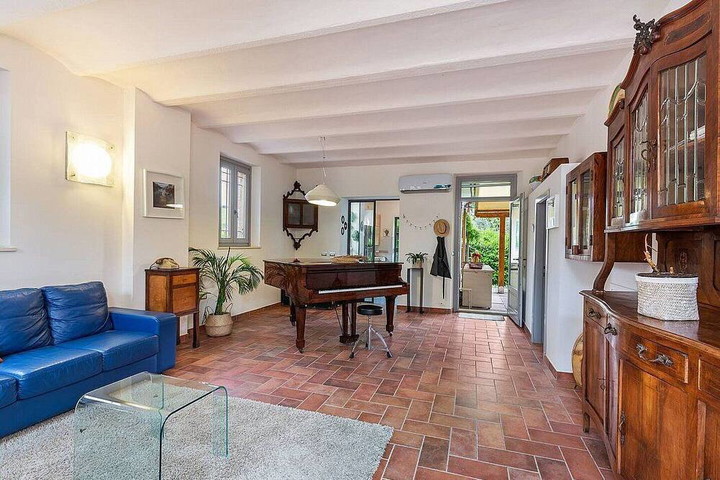 Villa Accordo: A Characteristic And Welcoming Two-story Villa Surrounded By The Greenery, With Free Wi-fi. - Jesi