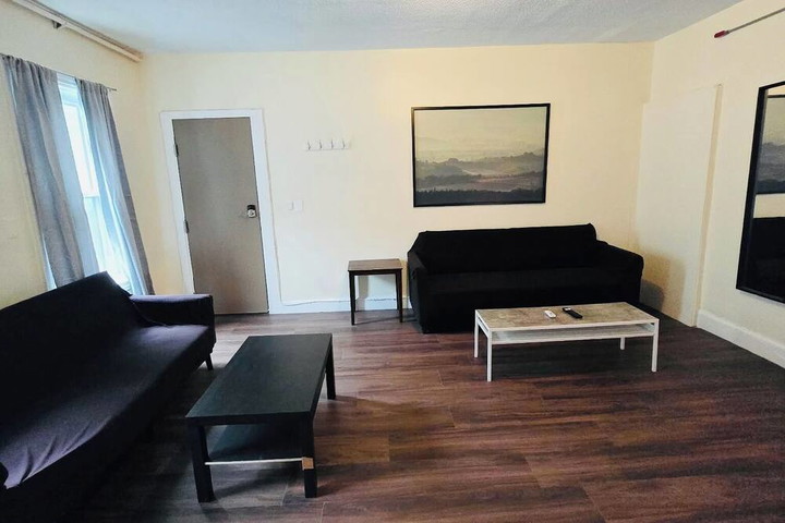 Cozy 2 Bed Near Whole Foods, Downtown, Miriam, Etc - Warwick, RI