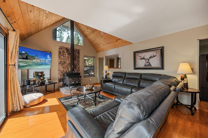 Exquisite Vacation Home With Hot Tub, Ev Charger - Arnold, CA
