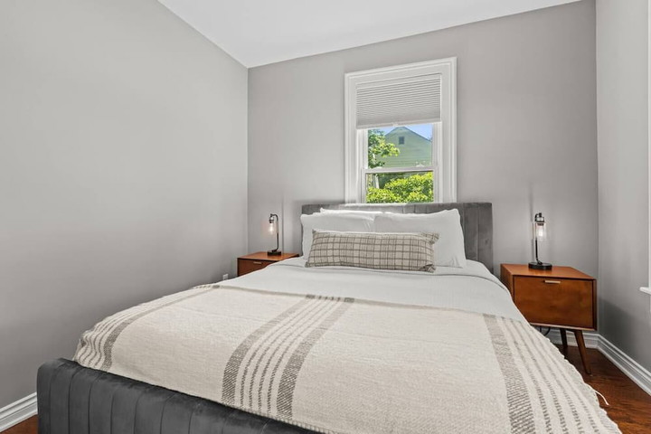 Fenced Downtown Douglas Home Near Water | Hot Tub - Saugatuck, MI