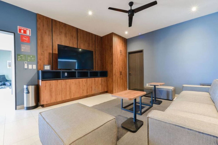 1f Casa Curie Coliving - Cama Matrimonial + Wifi - Monterrey