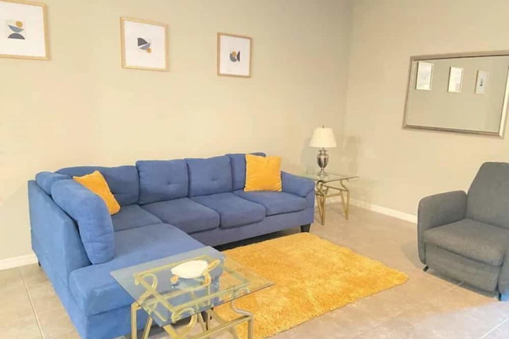 Spacious 3 Bed & Loft Townhouse - 里弗維尤