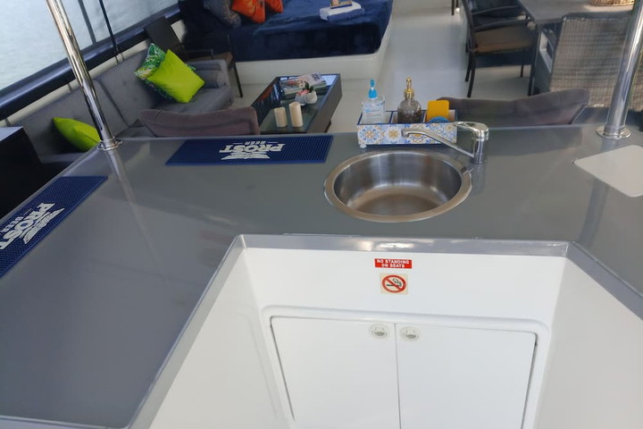 Luxury Floating Penthouse Russell Island - North Stradbroke Island