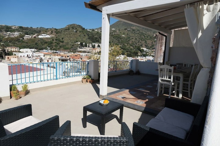 Casa Eoliana Al Centro Storico Di Lipari Ideale Per Famiglie - Lipari