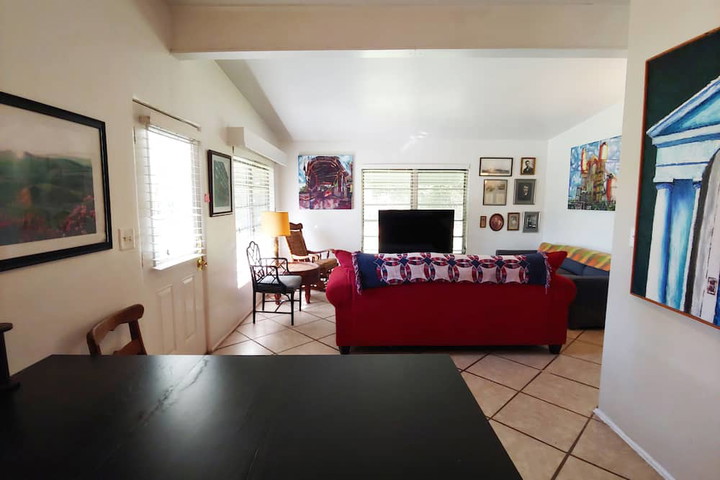 Mid Century Charm! Ksc,port Canaveral,cocoa And Bio-lume Kayak,pet Friendly! - Titusville, FL