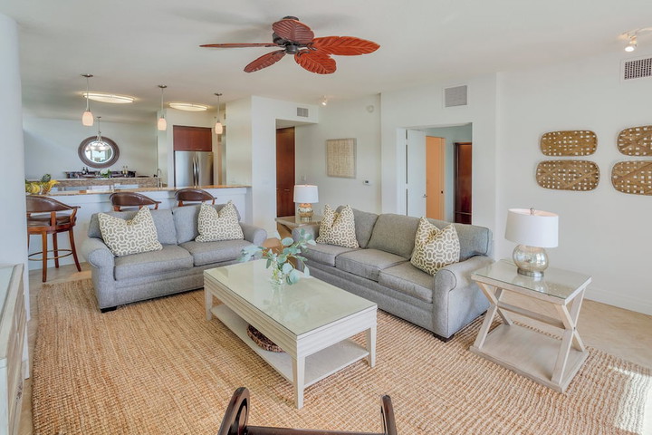 The Crescent 202 Private Stairs To Pool & Beach 2 Gulf Front Decks - Siesta Key, FL