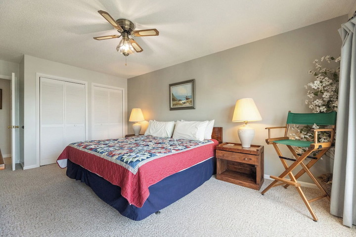 One Bedroom Harbor View Condo - Kentucky Lake