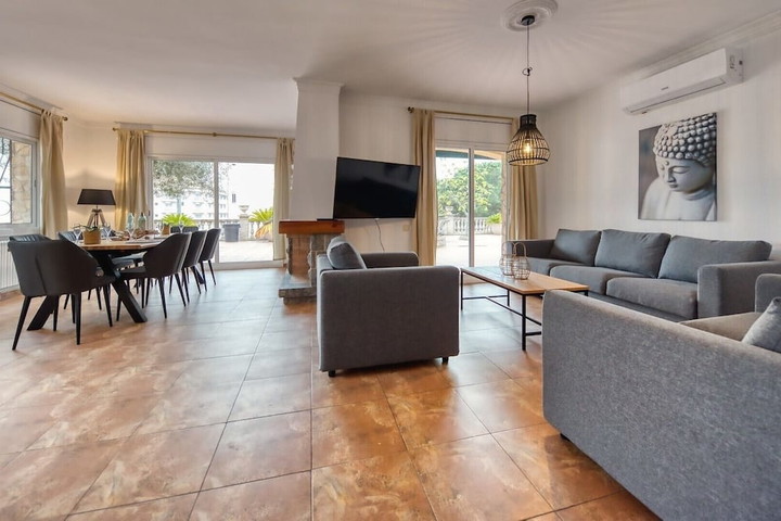 Villa "Costacabana - Dolce Vita" Avec Piscine Privée, Terrasses Privées & Wi-fi - Lloret de Mar