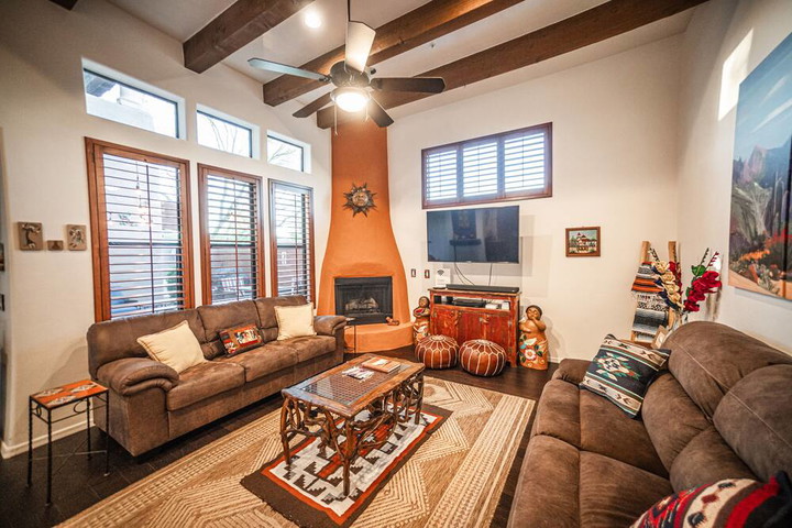 Cozy Adobe Retreat With Stunning Mountain Scenery And Pool Access! - Tubac, AZ