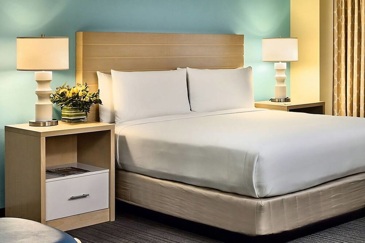 Convenient Gwinnett Area Suites With Free Breakfast And Free Parking - Johns Creek, GA
