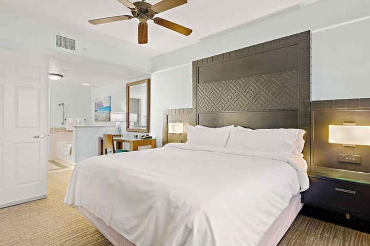 𝐅𝐢𝐧𝐝𝐢𝐧𝐠 𝐌𝐞𝐢𝐥𝐢𝐬 Gorgeous Waiohai Club Beachfront Resort + Amenities - Poipu, HI