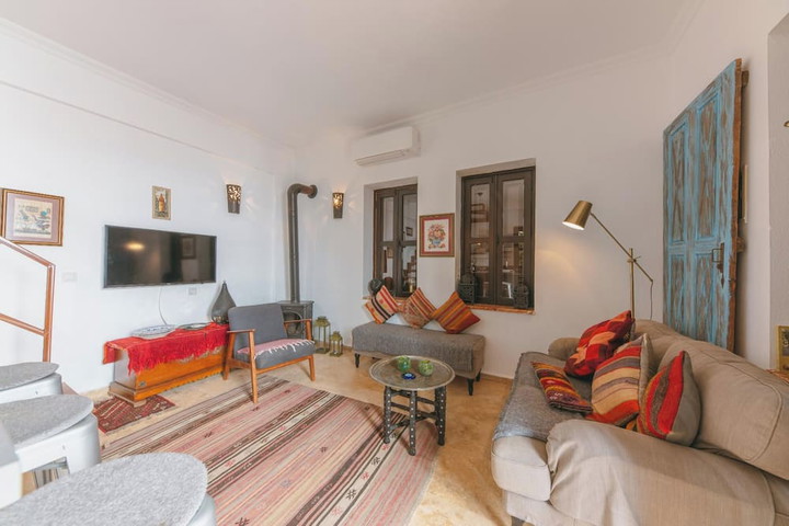 Gorgeous 2-bedroom Building With Ac In Charming Antalya - Kalkan