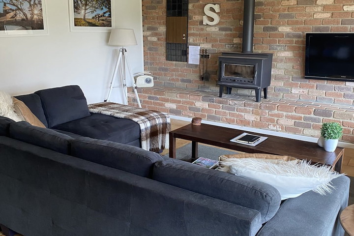 Farm Stay With Alpacas At Your Doorstep - Birdwood