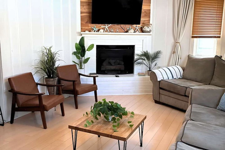 Coastal Home W/ Pool, Hot Tub & Fire Pit - Hampton, VA