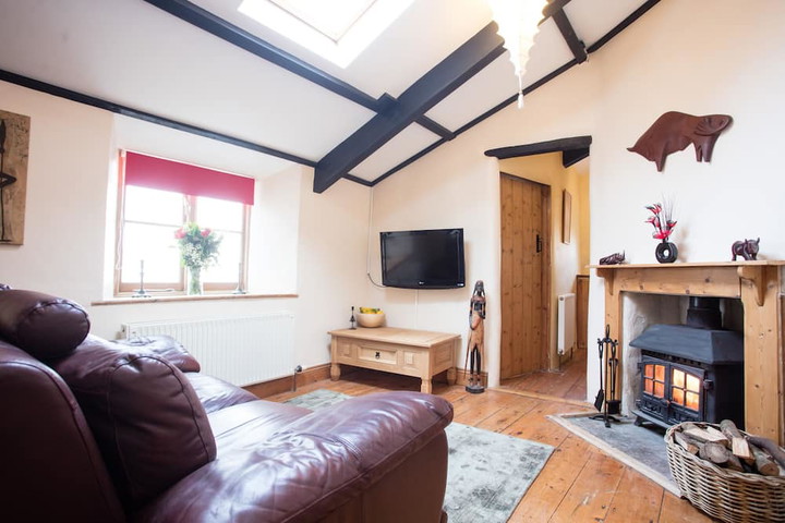 Bay Cottage, A Section Of Ebbingford Manor, 850 Yr Old Manor House By Beach&town - Bude