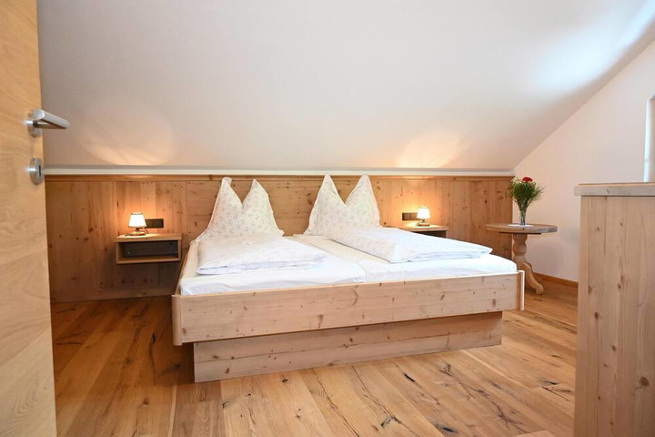 Vacation Apartment In The Middle Of The Mountains, Surrounded By Forest And Meadow - Innsbruck