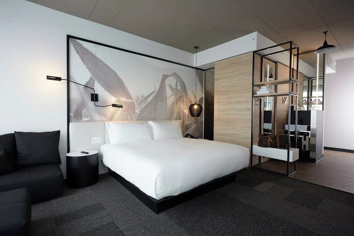 Pet-friendly Room W/ Kitchenette + Close To Spas, Bars & Shopping In Brossard - Longueuil