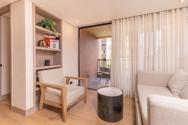 Luxury 2br-2ac Accessible Apt W/ Balcony-laureles - Medellín