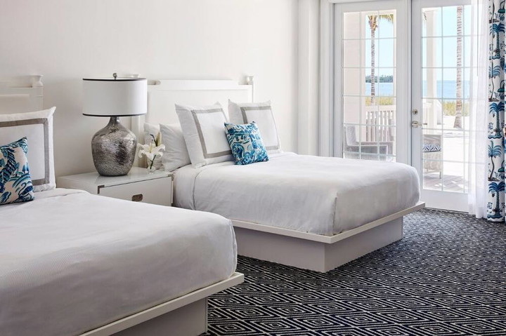 Marathon Beachfront | 2 Queens + Veranda - Marathon, FL