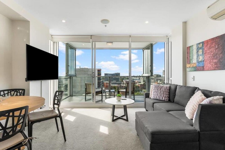 Cosy 2br Cbd Apt. Free Wi-fi Parking Pool - Adelaide Entertainment Centre