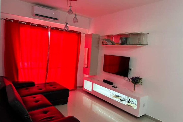 Viana - Apartment - Sleeps 6 - Garden - Pool - Luanda