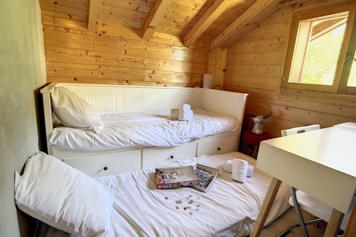 Chalet In Méribel With Jacuzzi And Parking, 4 Bedrooms - Courchevel 1850