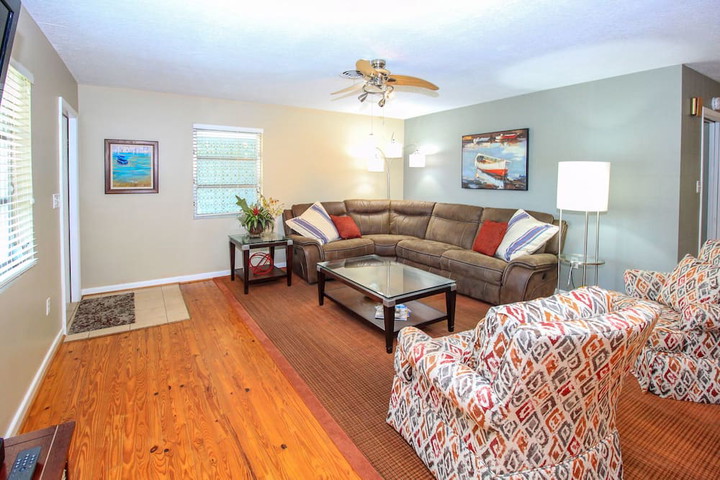 Osceola House- Walk To Downtown, Minutes From The Beach, Bring Your Boat. - Stuart, FL