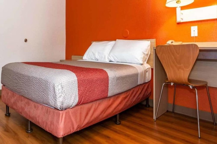 1 Full Bed | Ada/ri Shower - Califórnia