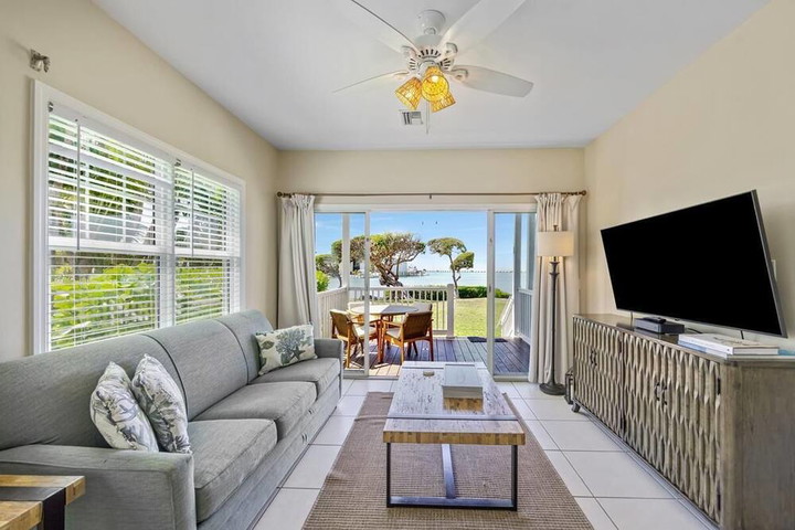 Oceanview 2br/1.5ba Bungalow 5079: Village At Hawks Cay Villas - Marathon, FL