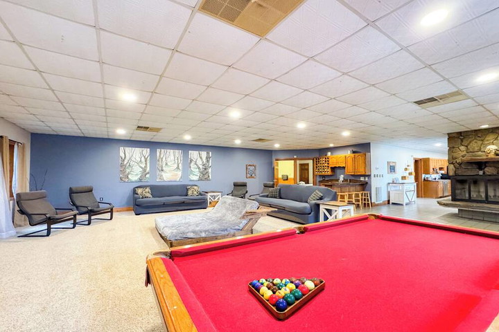 Not Your Average 4br Cabin | Epic Game Room + Sauna - Cherokee, NC