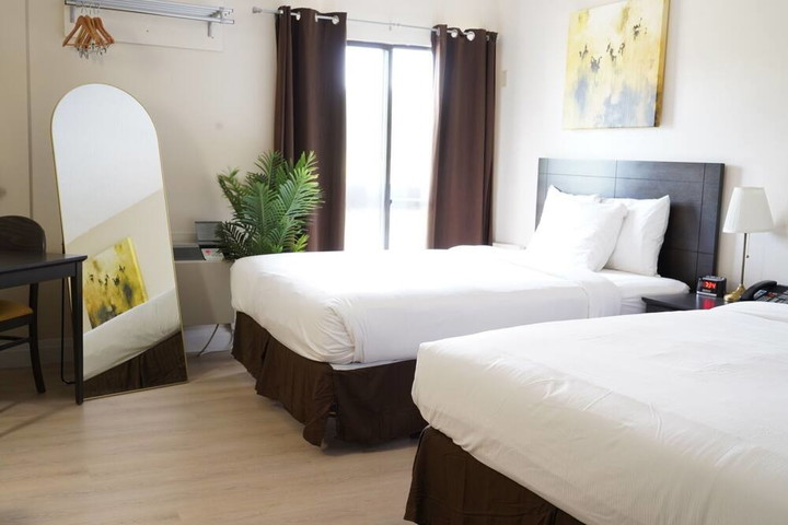 Group Retreat With Breakfast Included- Entire Floor - On Niagara River Gorge - Niagara Falls