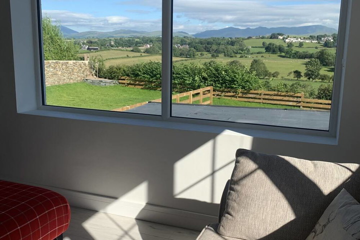 Luxury Cottage, Views Of The Lakes With Hot Tub - Scotland