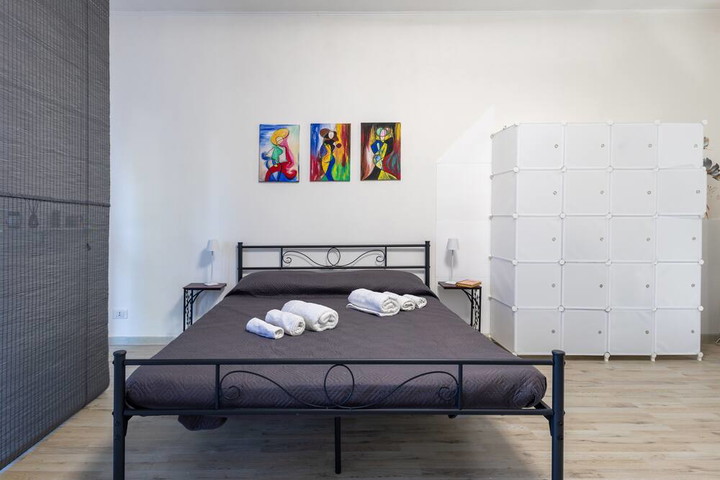 Apartment 'Monolocale In Villa Con Piscina' With Mountain View, Shared Pool And Wi-fi - ビットーリア