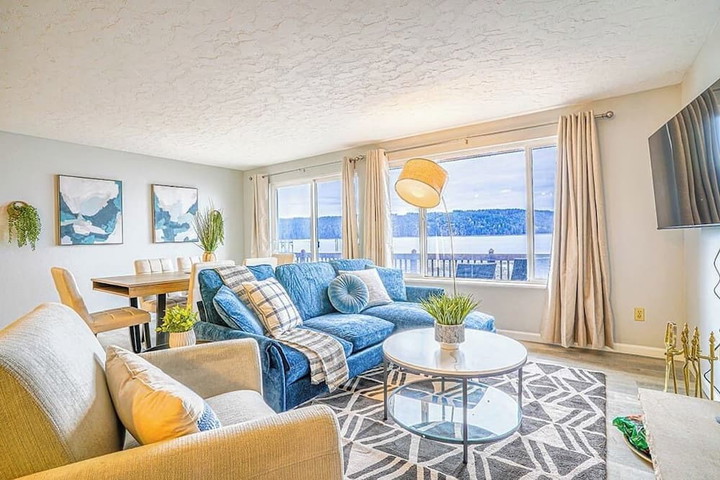 Waterfront Retreat, Relaxation, Fun In Hood Canal - Hoodsport, WA